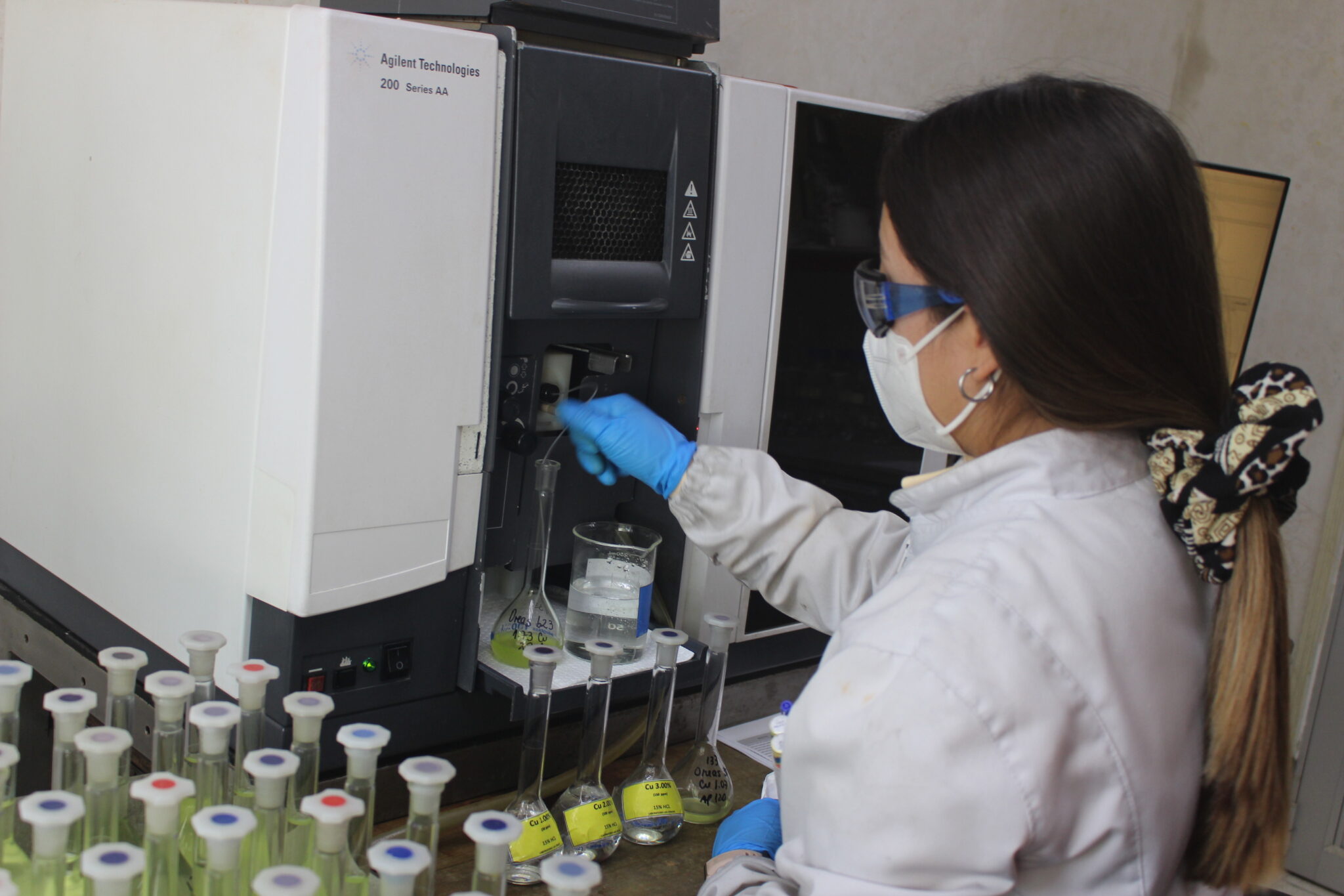 Conociendo a Valentina Bustamante Leiva, ayudante de Laboratorio ...